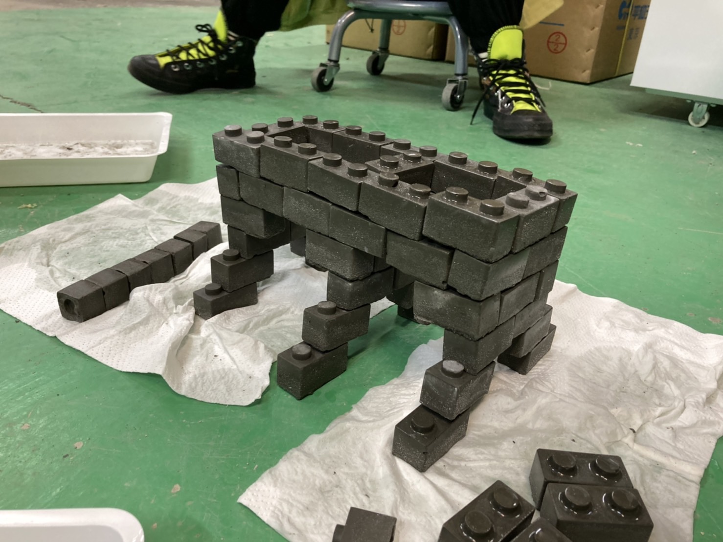 Lego-like concrete blocks for building material exercises-Hokkaido Univ ...